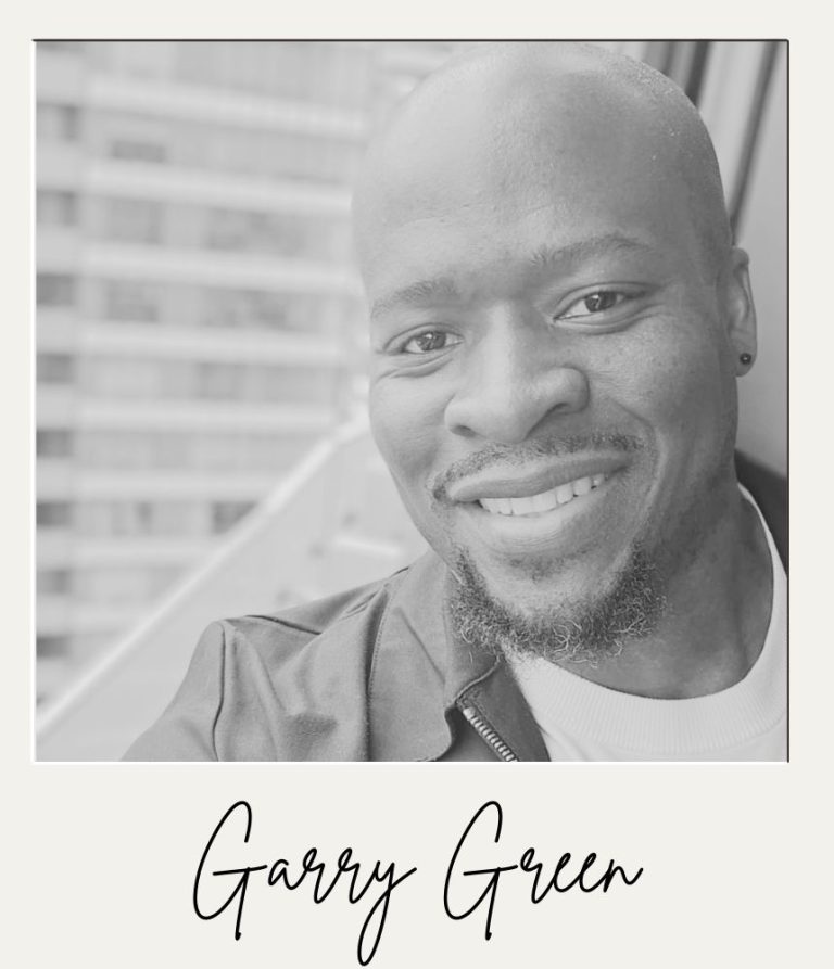 About Us - VIMooZ Cinema